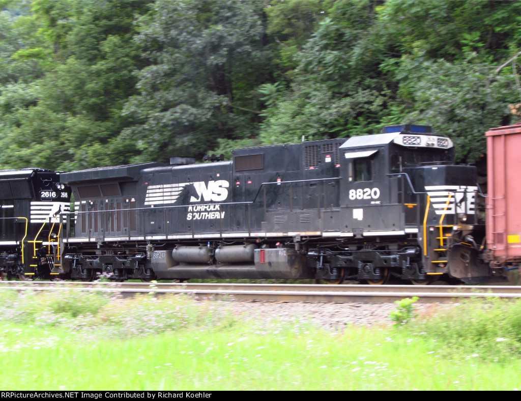 NS 8820